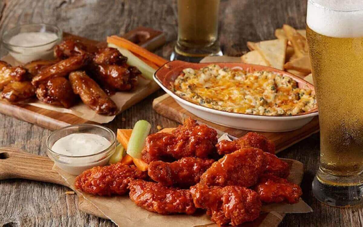 Top 10 restaurants in Guelph | Le Petit Chef