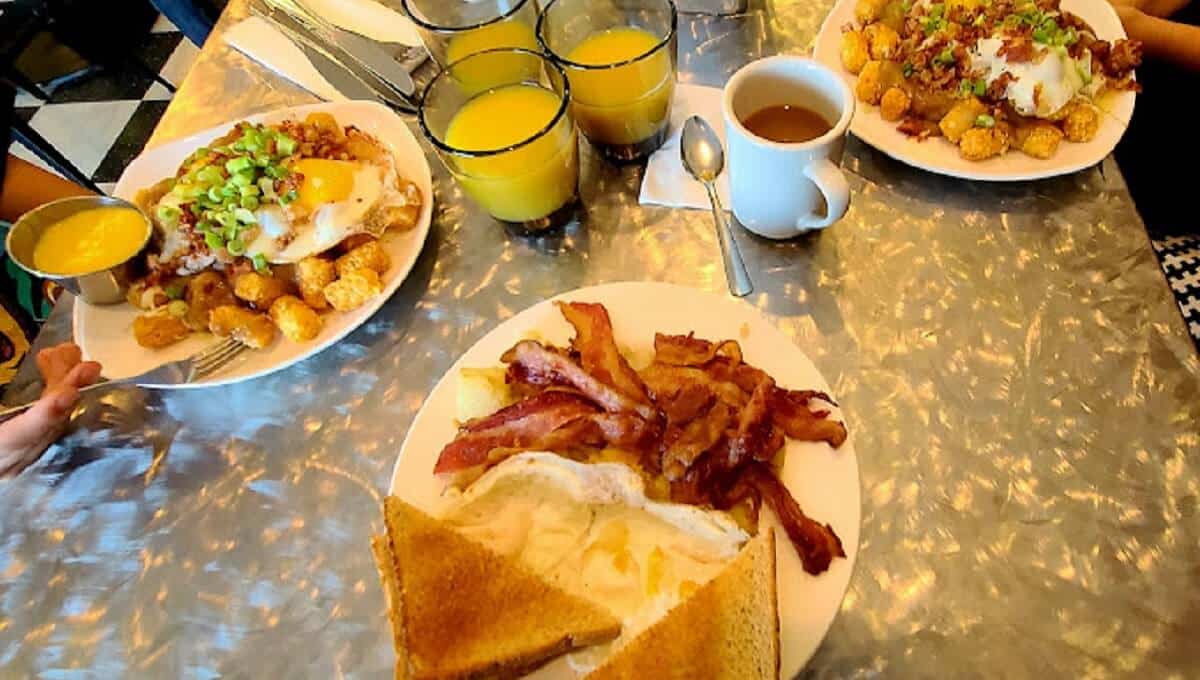 12 of the best restaurants in Edmonton | Le Petit Chef